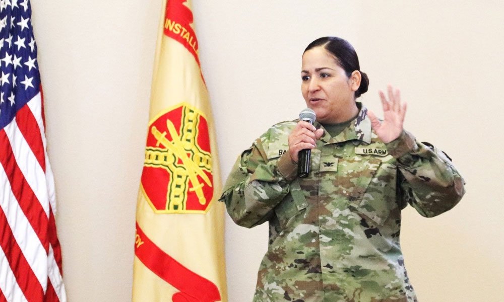 First Female Commander at Army Post Relieved From Duty After Trump and ...