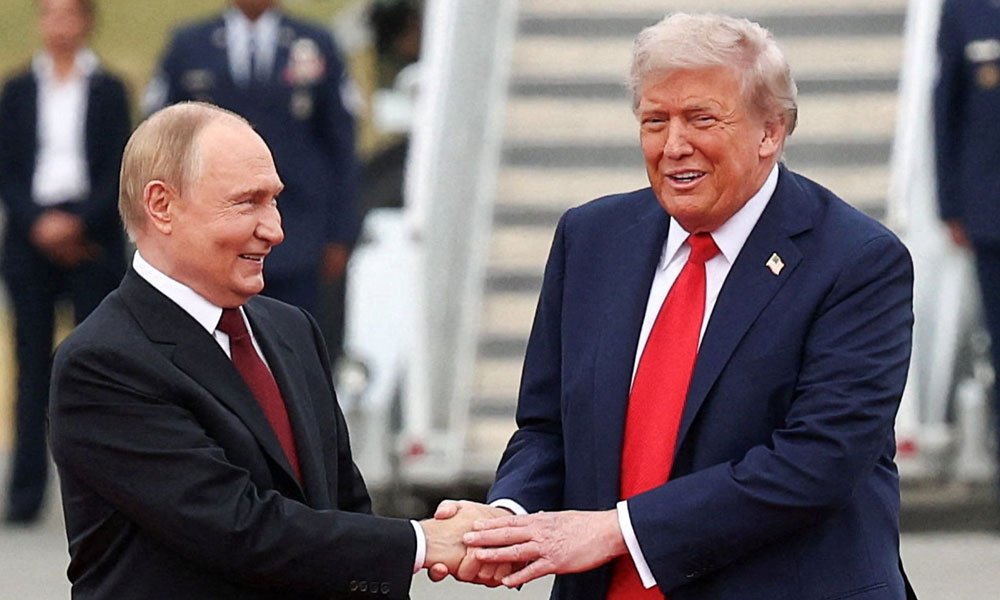Trump Insider Says Trump-Putin 'Pact' is Being 'Covered-up', Warns Big ...