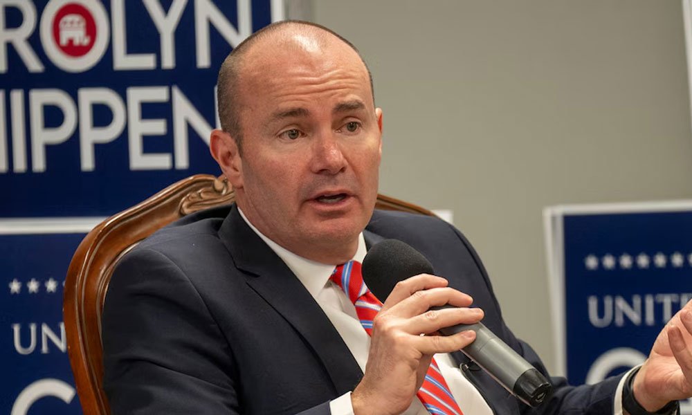 'Glad You Cleared That Up': Sen. Mike Lee Roasted for Accidentally ...